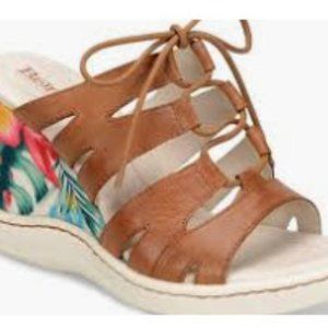 Born | Shoes | Born Female Piru Wedge Sandals Sz 6m | Poshmark